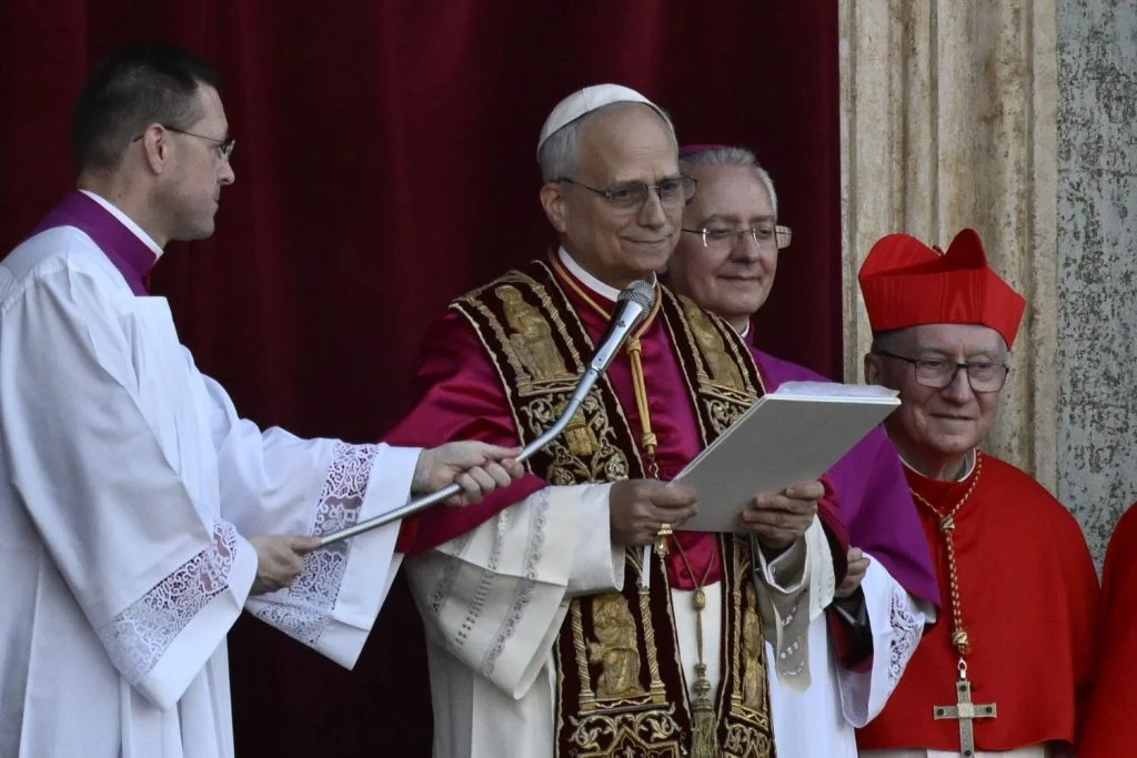 Leão XIV: Quem É o Novo Papa Escolhido Pelo Conclave - AP Urgente